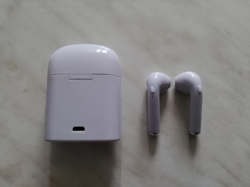 Why Do My Airpods Keep Disconnecting why-do-my-airpods-keep-disconnecting