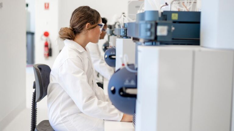 How FTIR Spectroscopy Instruments Work