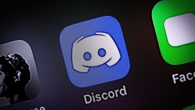 From Screens To Shelves: When Collecting Discord Cam Girls Exclusive ...
