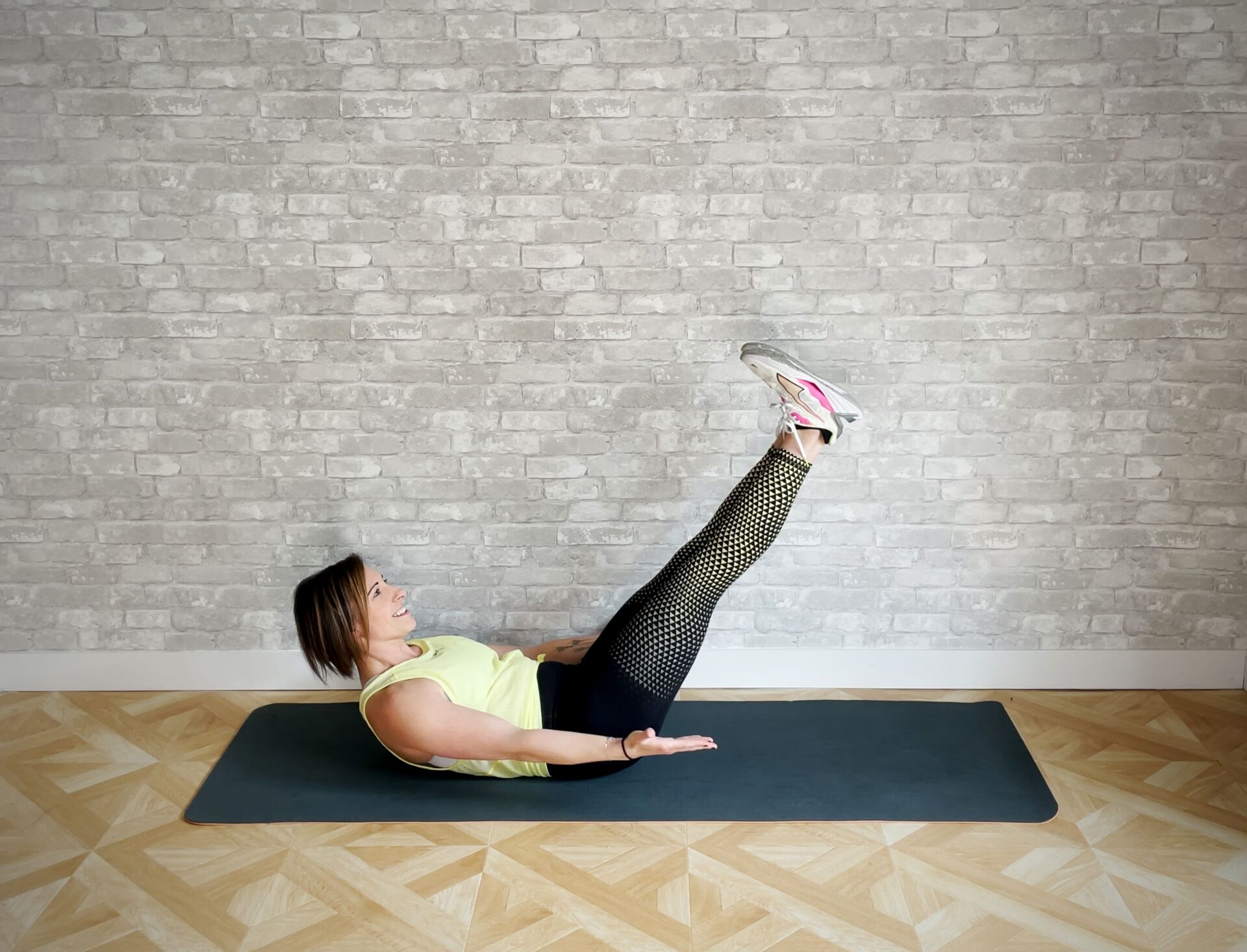 11 Tips And Techniques For Perfecting Kettlebell Leg Lifts